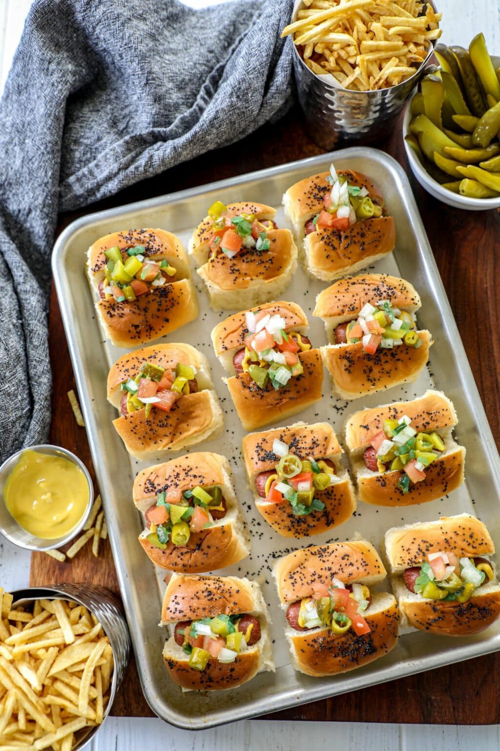 Mini Chicago Hot Dog Sliders - Bonappeteach